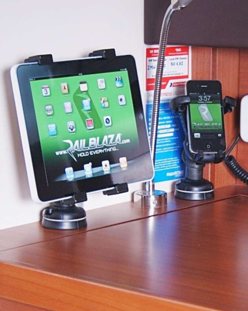 | StarPort Base | RAILBLAZA